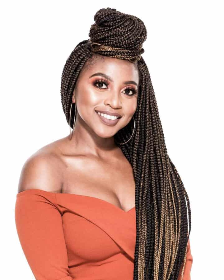 15 Women's Hairstyle Ideas to Wear for Horseback Riding