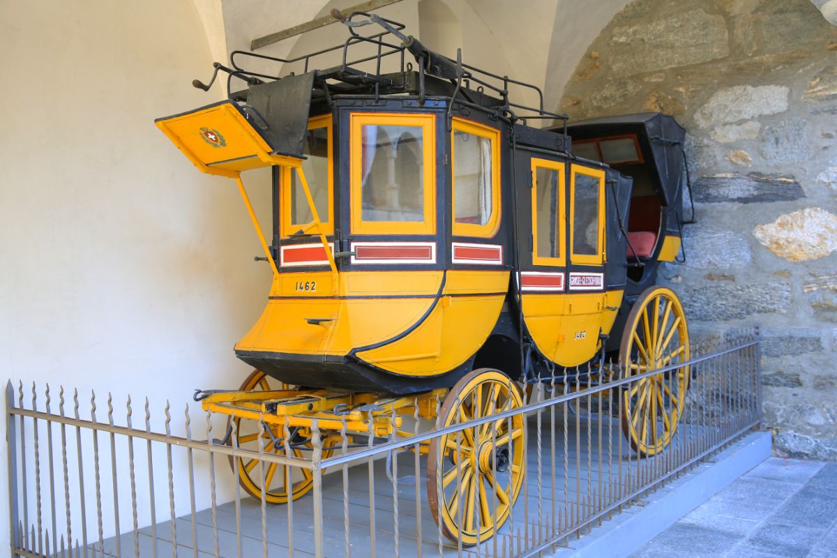 9 Types Of Horse Drawn Carriages with Images 